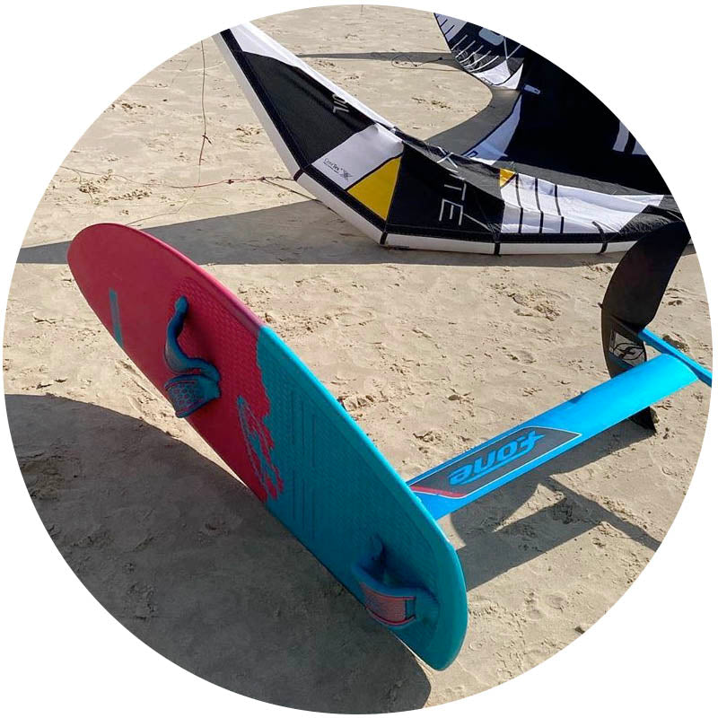 Kite Foil Lesson – Gold Coast Kiteboarding